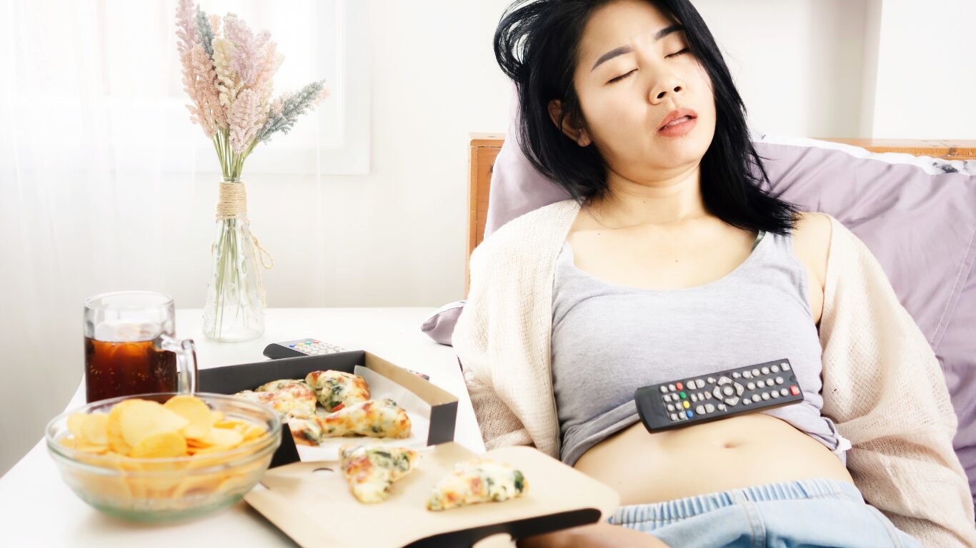 How to Detox Your Stomach After Overeating: Tips to Reset Your ...