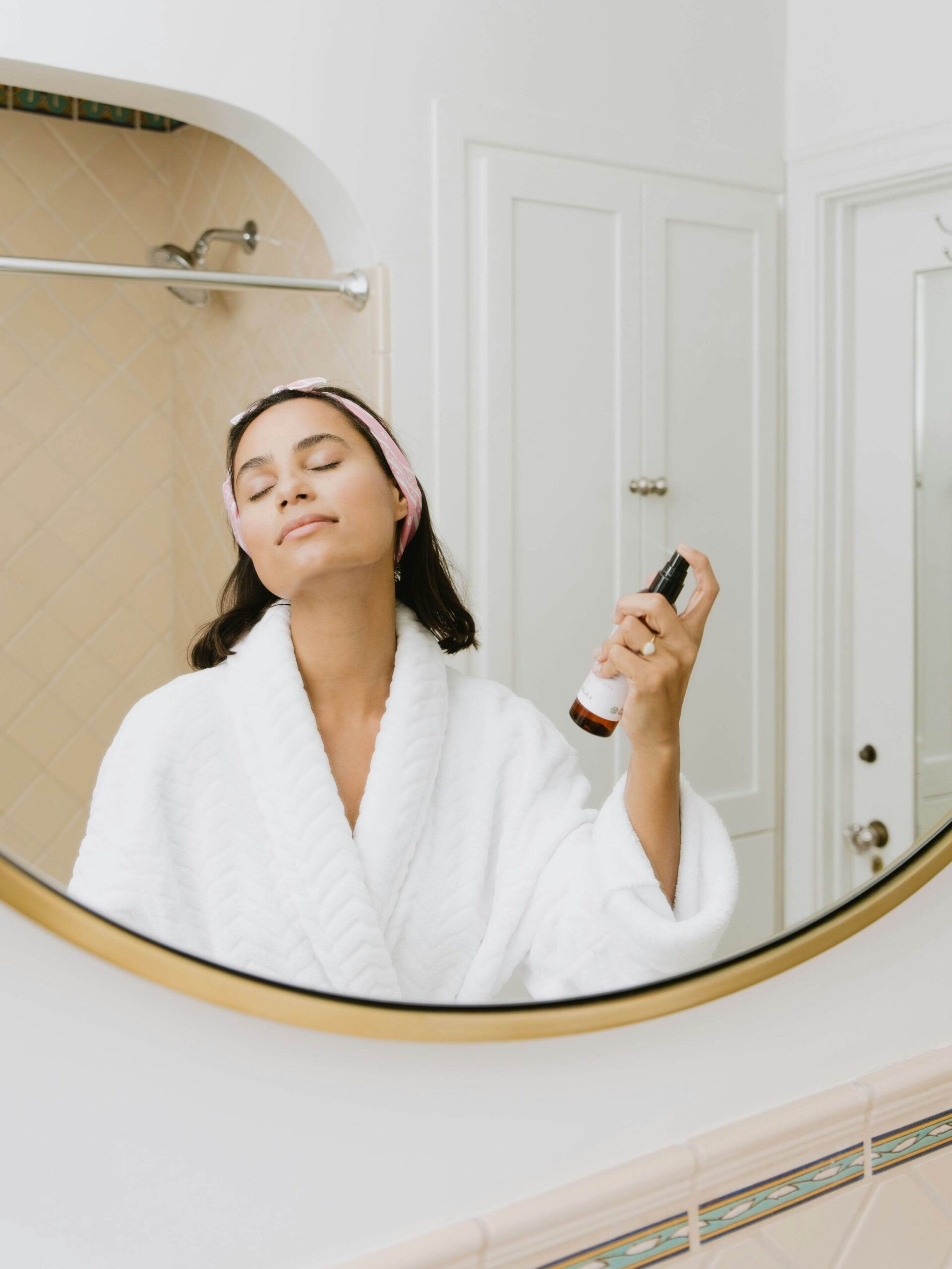 The Basics of a Healthy Skincare Routine | Bioma Health